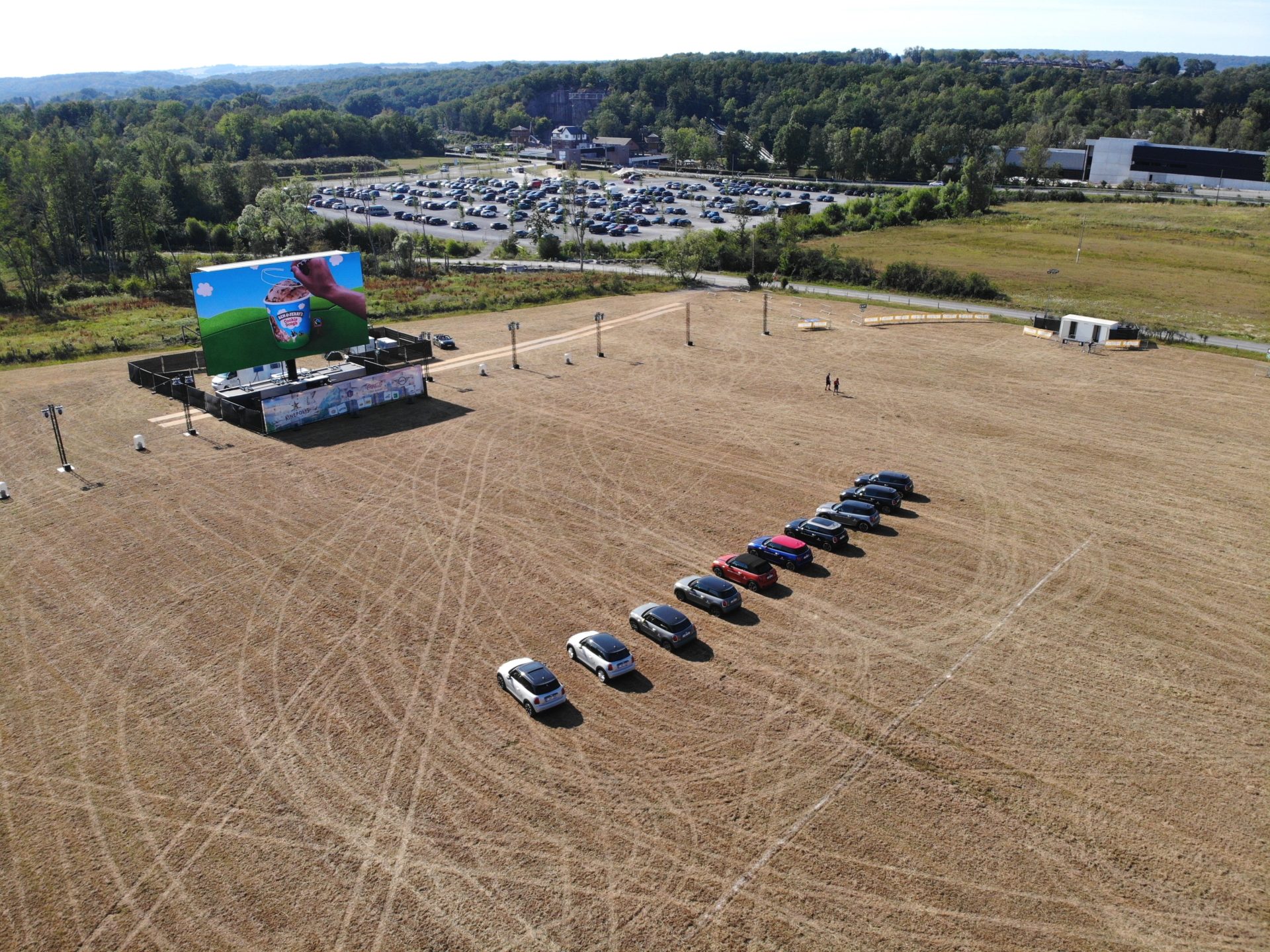 LED screen for outdoor movies & Drive-ins - HD Ledshine