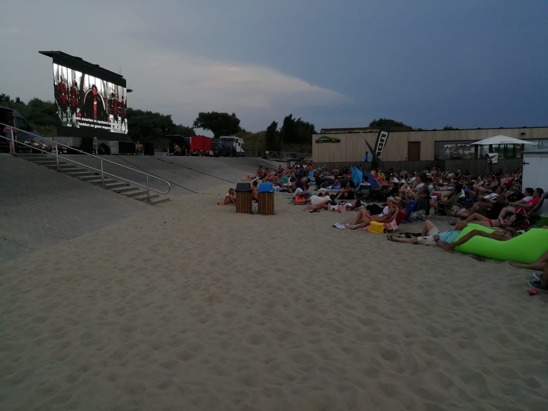 LED screen for outdoor movies & Drive-ins - HD Ledshine
